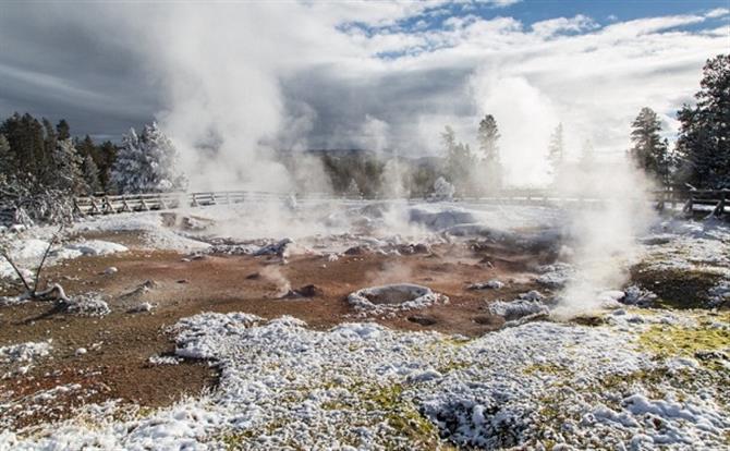 Discovery Of Ancient Super-Eruptions Indicates The Yellowstone Hotspot ...