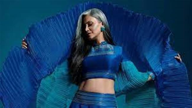 Why we need to celebrate the horizontal line in fashion